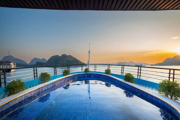 The official site – Dragon Bay Premium Cruise